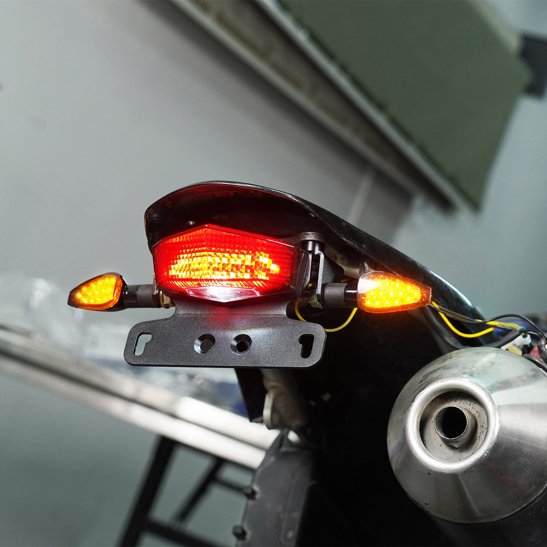 Rear Tail Tidy Fender Eliminator LED Brake Light For Suzuki DRZ400S 20