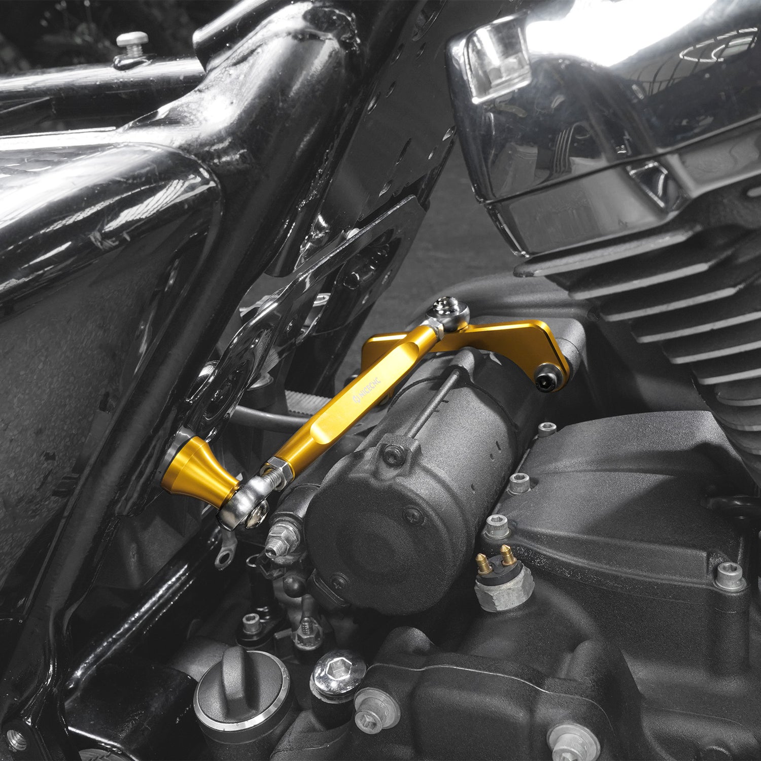 Harley Road King Street Glide M8 Touring Frame Stabilizer 2017+